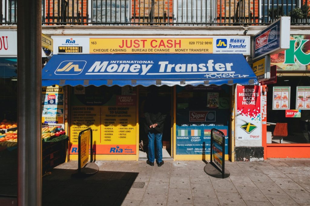 4 Differences Between Bank Transfer And Wire Transfer