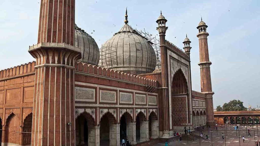 Rekomendasi Wisata Religi Muslim Di India | Transfez